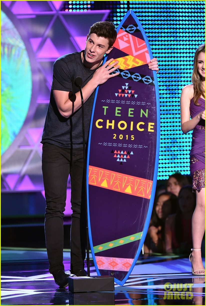 Shawn Mendes WINS Choice Web Star: Male at Teen Choice Awards 2015 ...