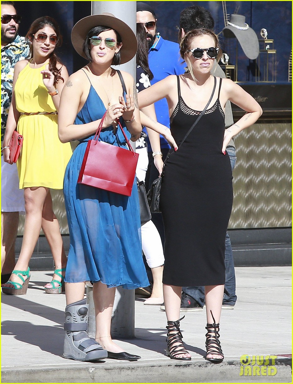 Rumer Willis' Sister Sends Her the Cutest Birthday Message - Watch Now ...