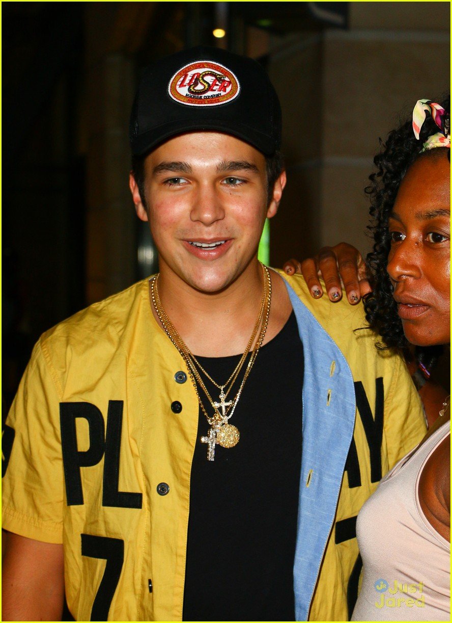 Austin Mahone Writes Sweet Song For Mema - Listen To 'Not Far' Here ...