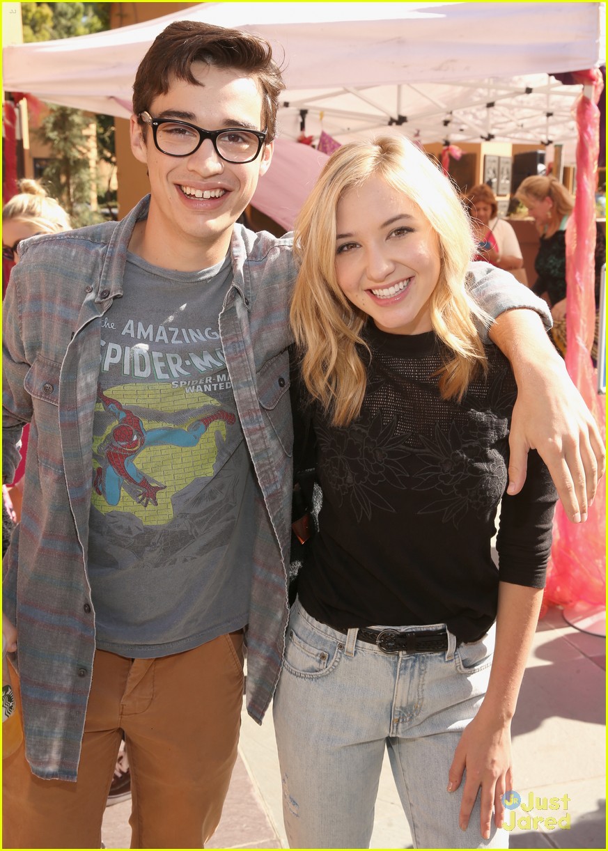 Joey Bragg & Audrey Whitby Couple Up For 'Aladdin' Special Screening ...