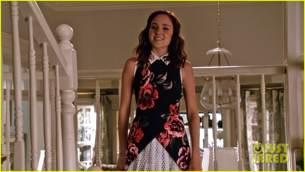 Haley & Finn Head To Junior Ball In 'Chasing Life' Tonight | Photo ...