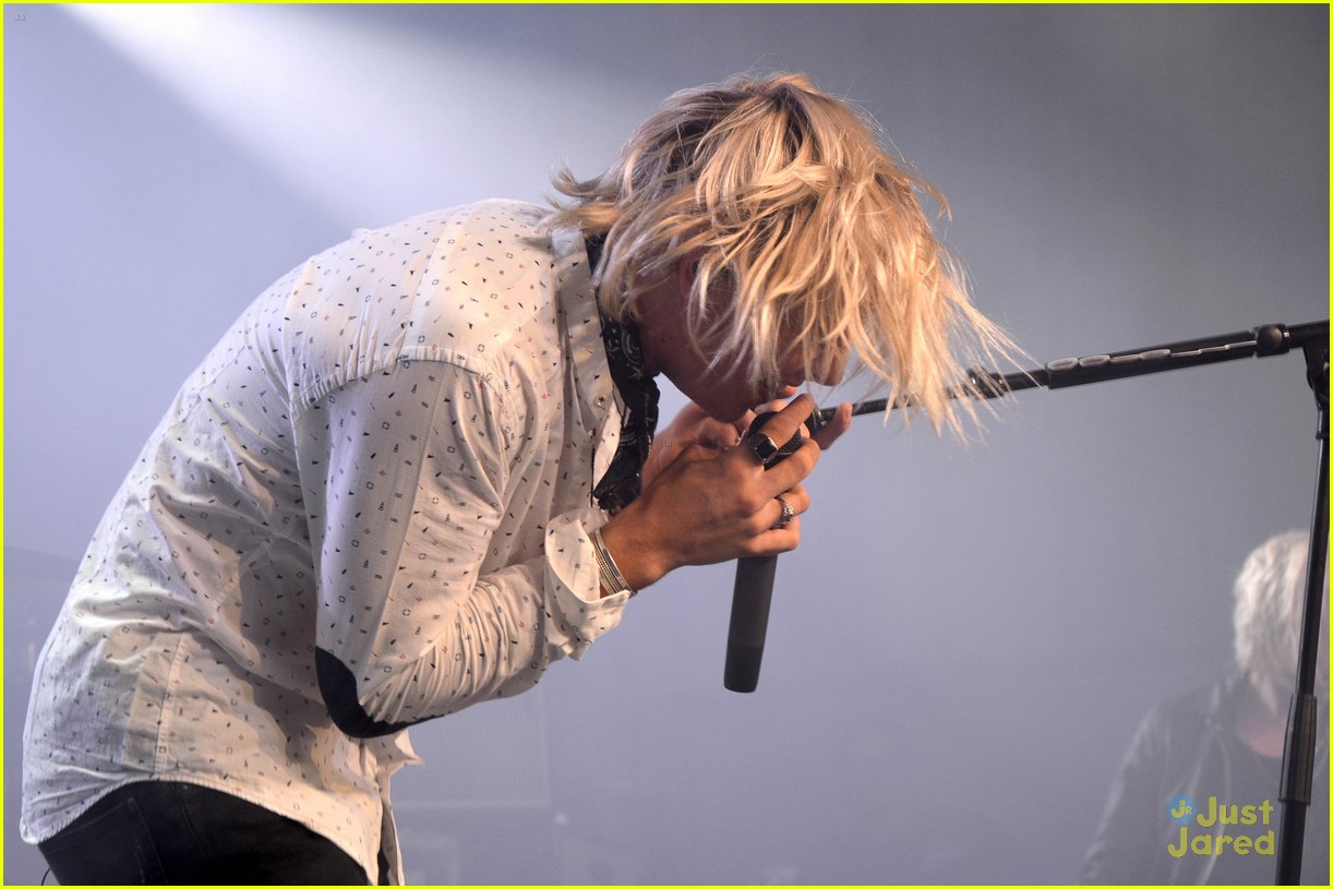 R5 Hit Oktoberfest Before Concert in Munich Germany | Photo 870173 ...