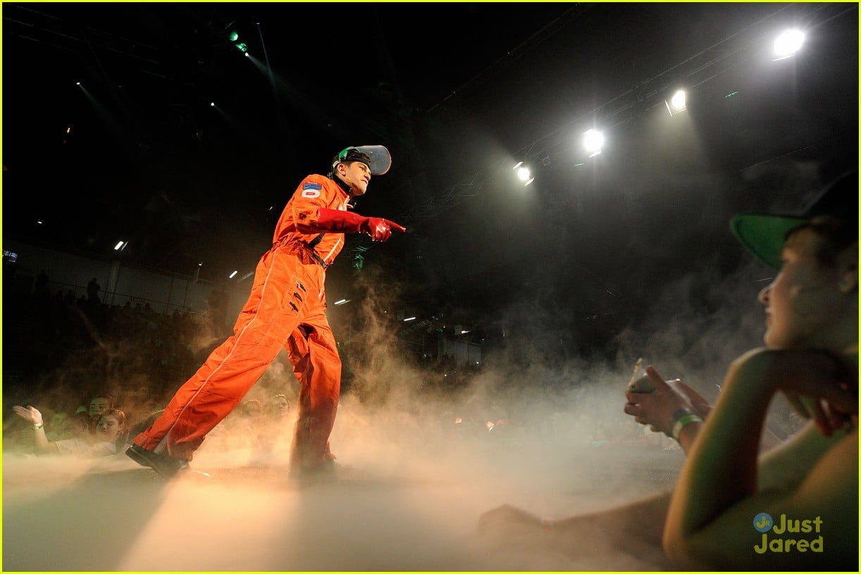 Rahart Adams Gets The First Slime As Slimefest 2015 Host! | Photo ...