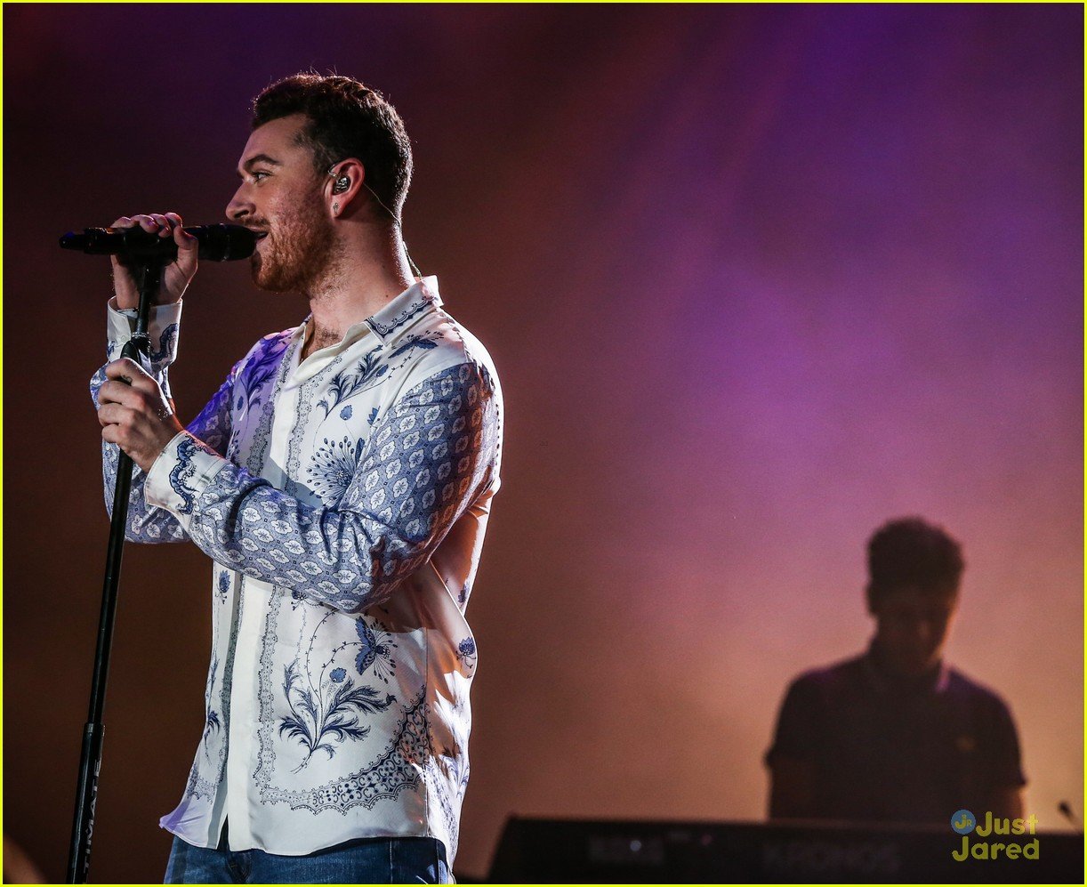 Sam Smith Praises Rihanna's Rock In Rio Show | Photo 871613 - Photo ...