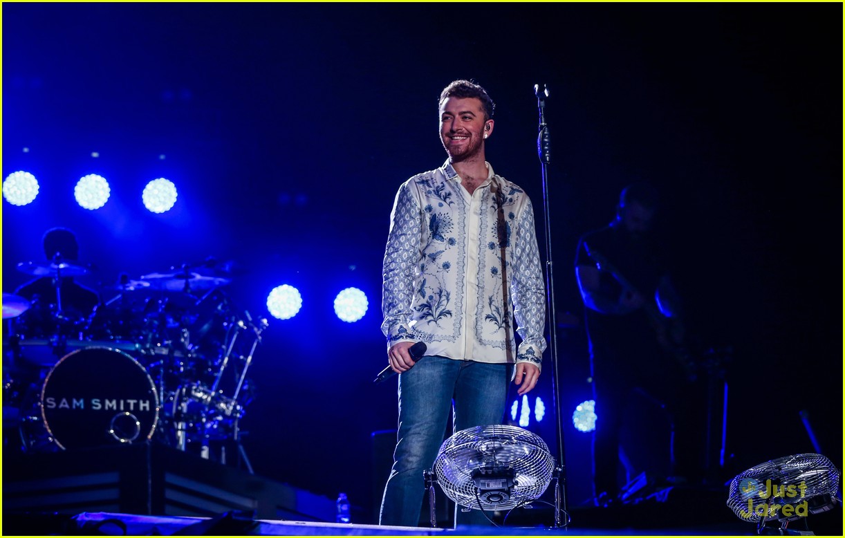 Sam Smith Praises Rihanna's Rock In Rio Show | Photo 871628 - Photo ...