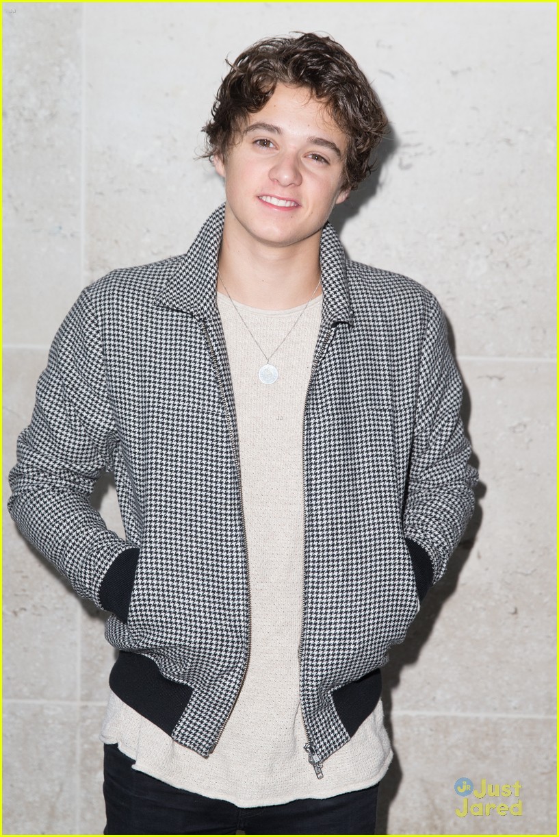 The Vamps' Connor Ball Wins Fashion Icon At Scottish Fashion Awards ...