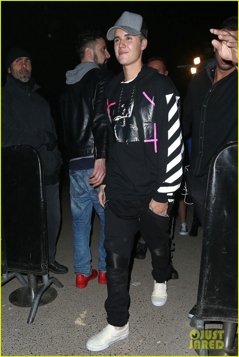 Justin Bieber Shares Another Moment with His Look-Alike Ruby Rose ...