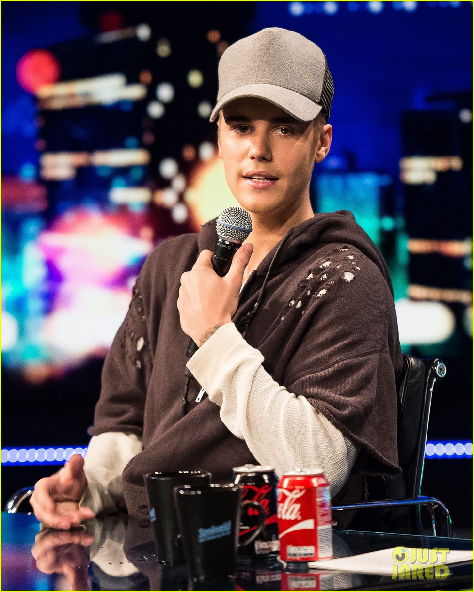 Justin Bieber Abruptly Ends Norway TV Appearance, Walks Off Stage ...