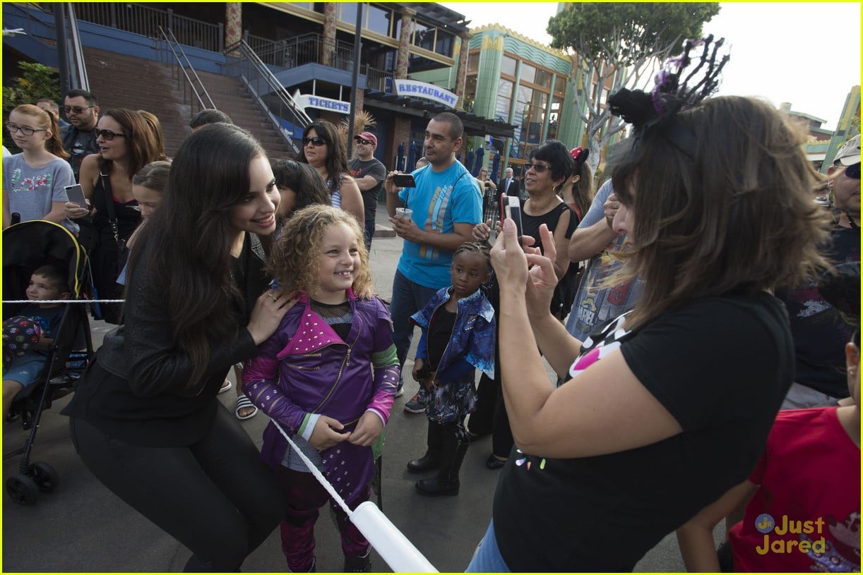Dove Cameron & Sofia Carson Take Over Downtown Disney For 'Descendants ...