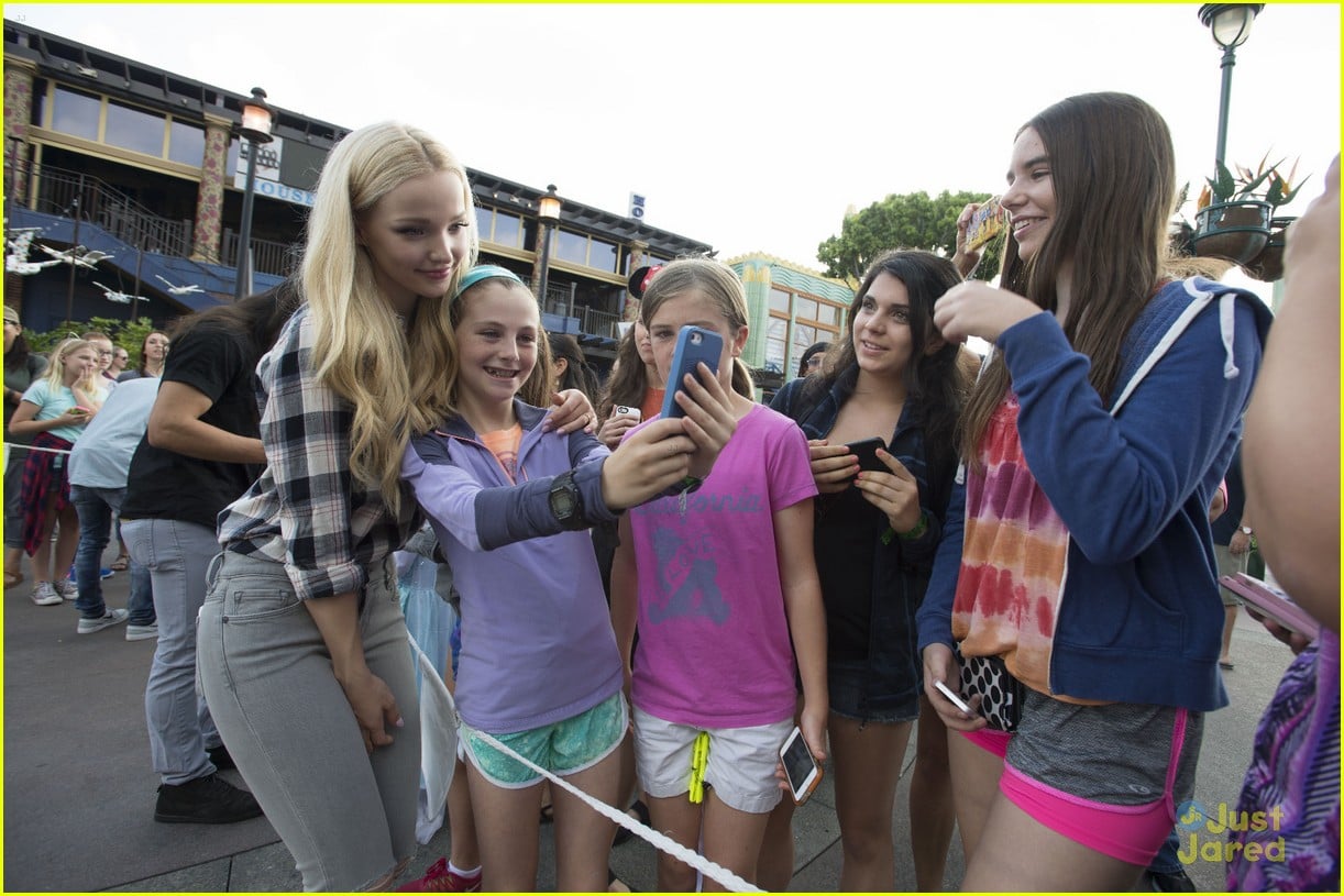 Dove Cameron & Sofia Carson Take Over Downtown Disney For 'Descendants ...