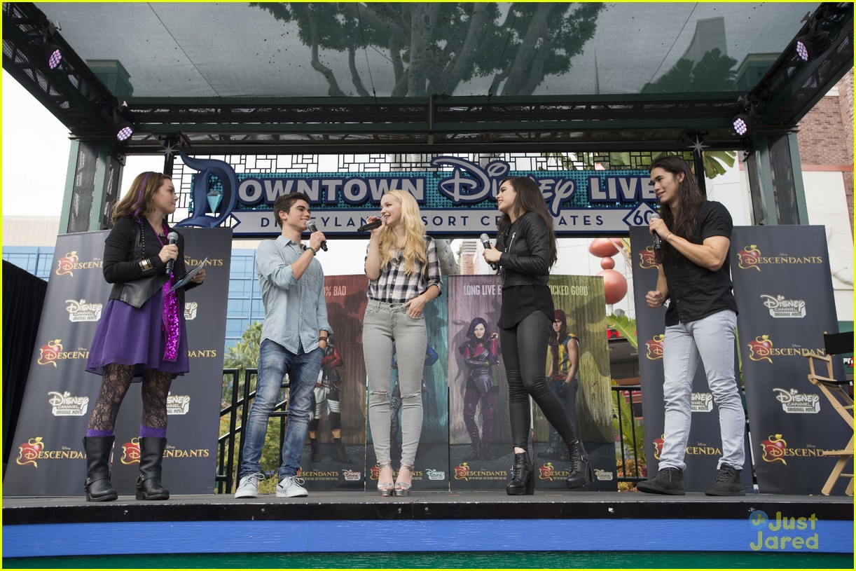 Dove Cameron & Sofia Carson Take Over Downtown Disney For 'Descendants ...