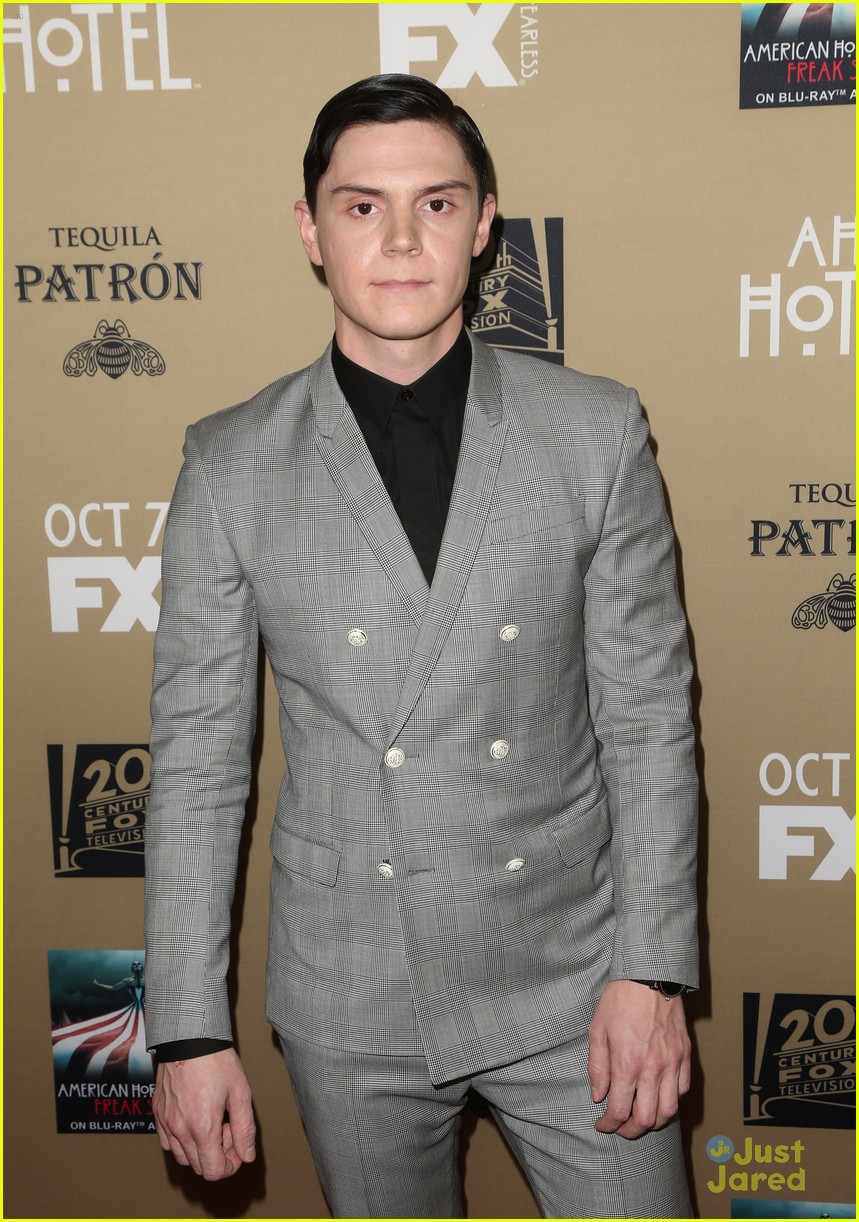 Elizabeth Gillies Joins Evan Peters At 'American Horror Story: Hotel ...