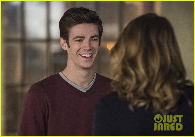 There's a New Firestorm in Town on Tonight's 'The Flash' | Photo 884604 ...