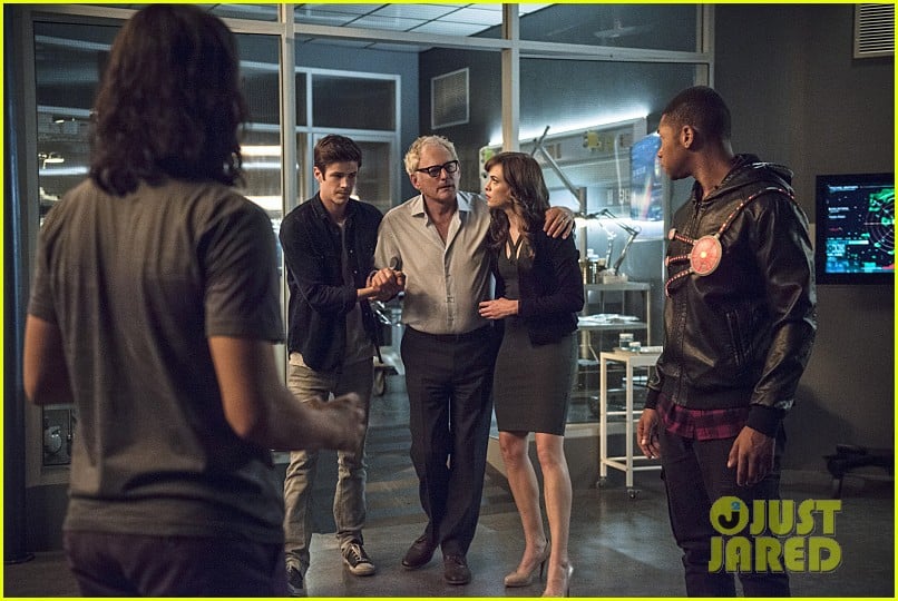 There's a New Firestorm in Town on Tonight's 'The Flash' | Photo 884617 ...