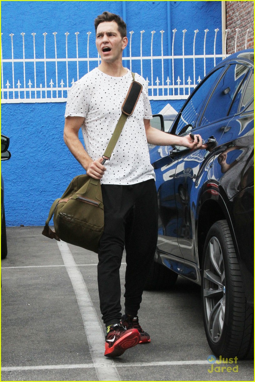 Hayes Grier & Andy Grammer Do Their Own Lift Outside DWTS Studios After ...
