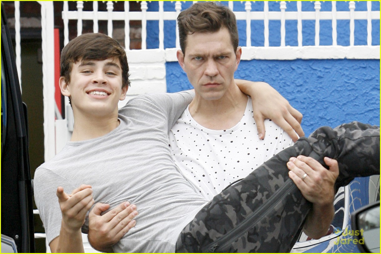 Hayes Grier & Andy Grammer Do Their Own Lift Outside DWTS Studios After ...