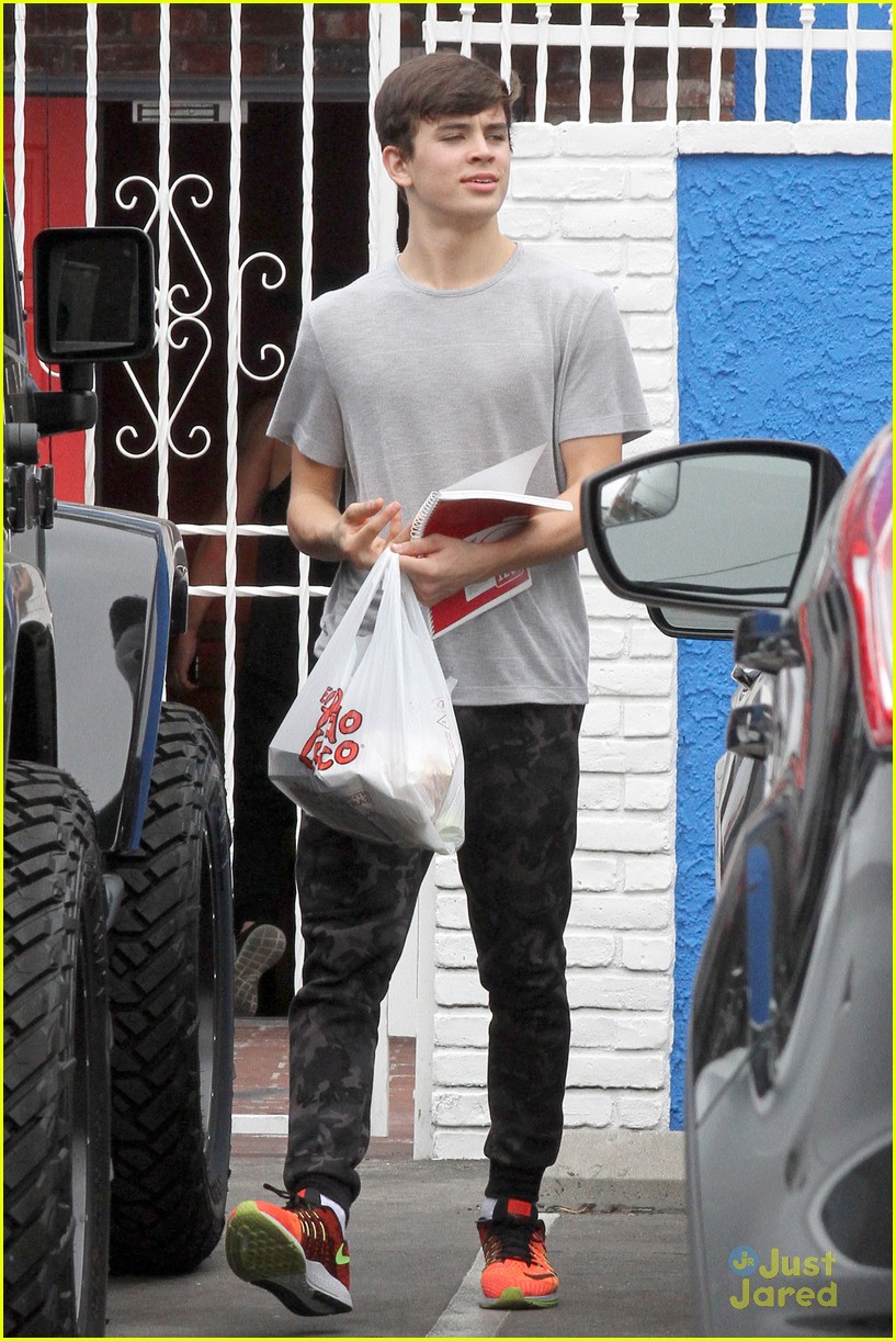 Hayes Grier & Andy Grammer Do Their Own Lift Outside DWTS Studios After ...