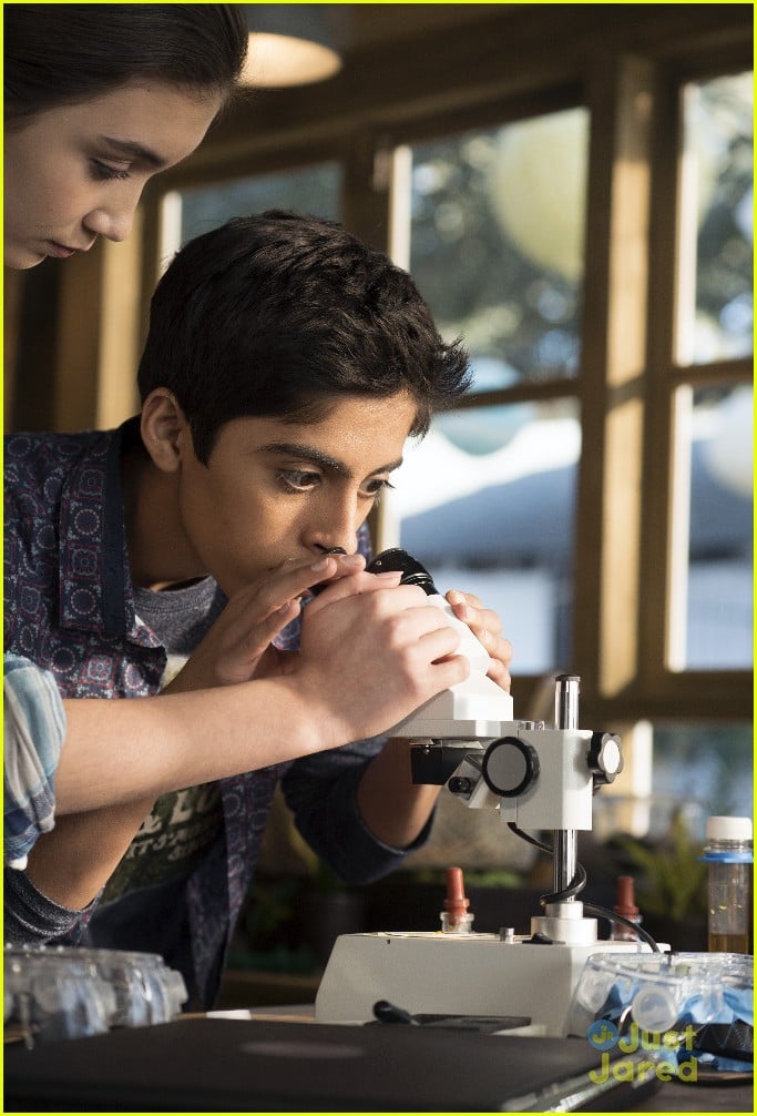 'Invisible Sister' Premieres Tomorrow - See All The Pics From The ...