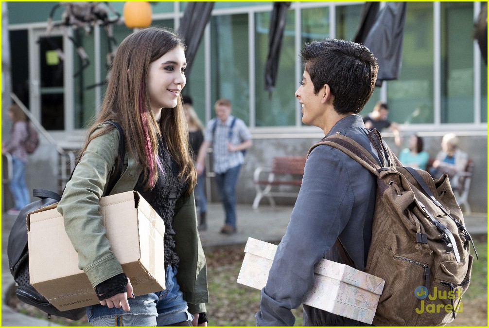 Full Sized Photo of invisible sister premiere tonight see more pics 23 ...