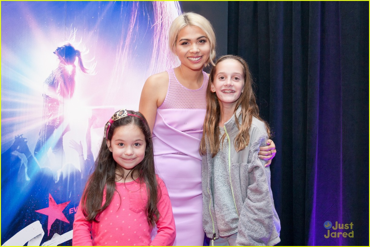 Hayley Kiyoko, Stefanie Scott & 'Jem & The Holograms' Cast To Take Over ...