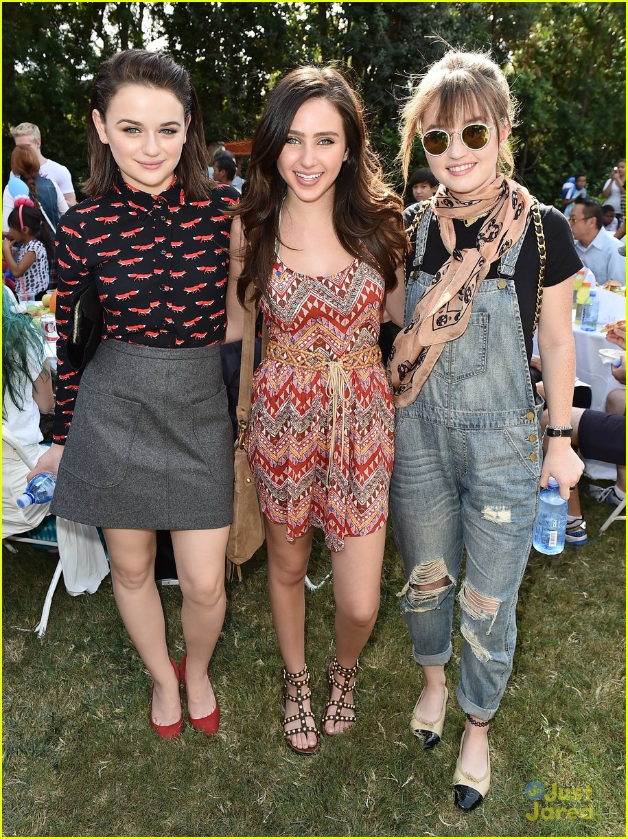 Joey King Wins Best Dressed at Just Jared Jr.'s Fall Fun Day! | Photo ...