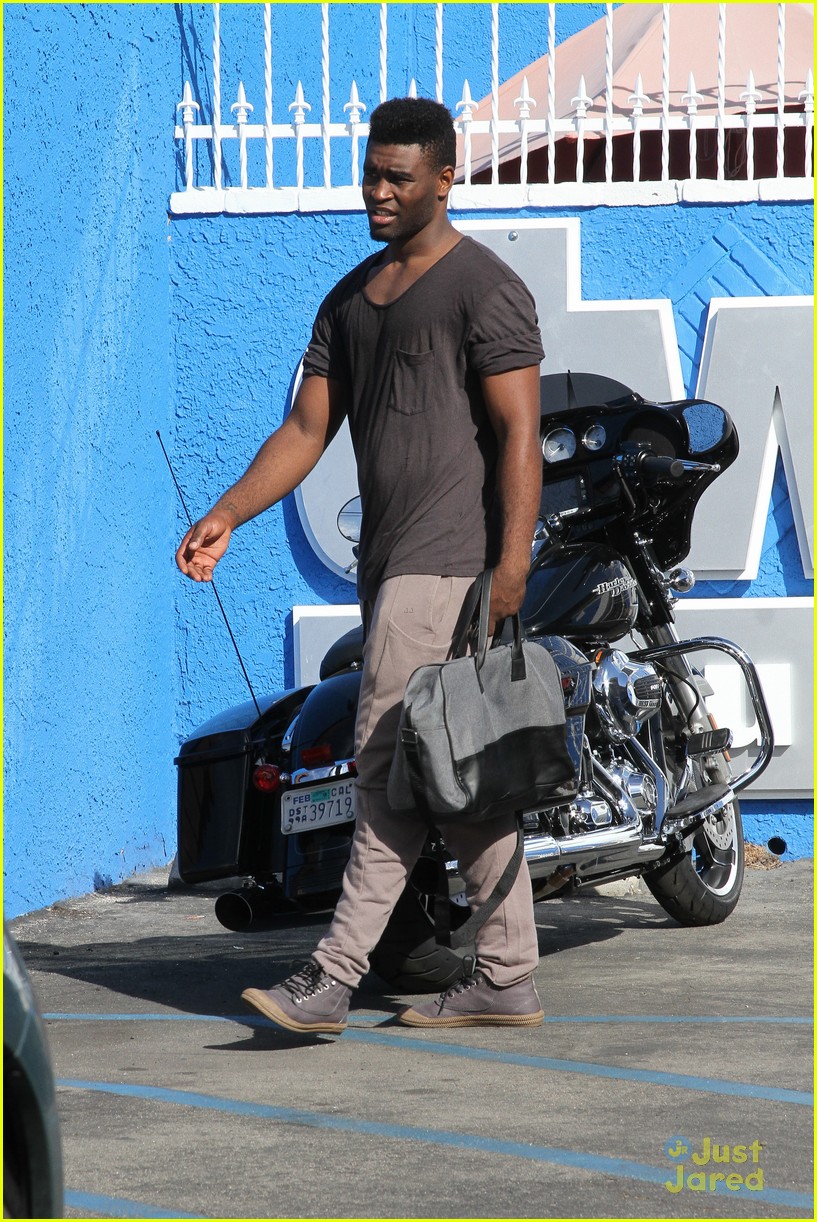 Lindsay Arnold Gets Visit From Husband Sam Cusick At DWTS Studio ...