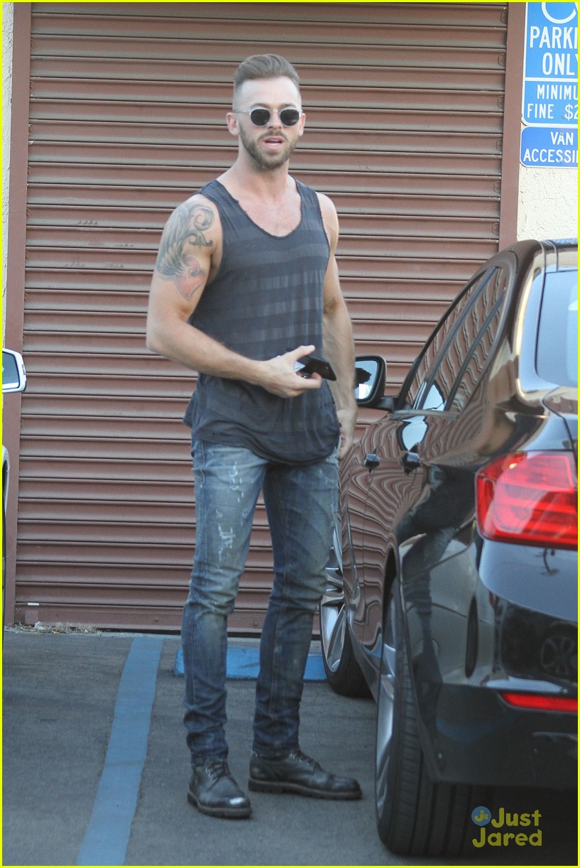 Lindsay Arnold Gets Visit From Husband Sam Cusick At DWTS Studio ...