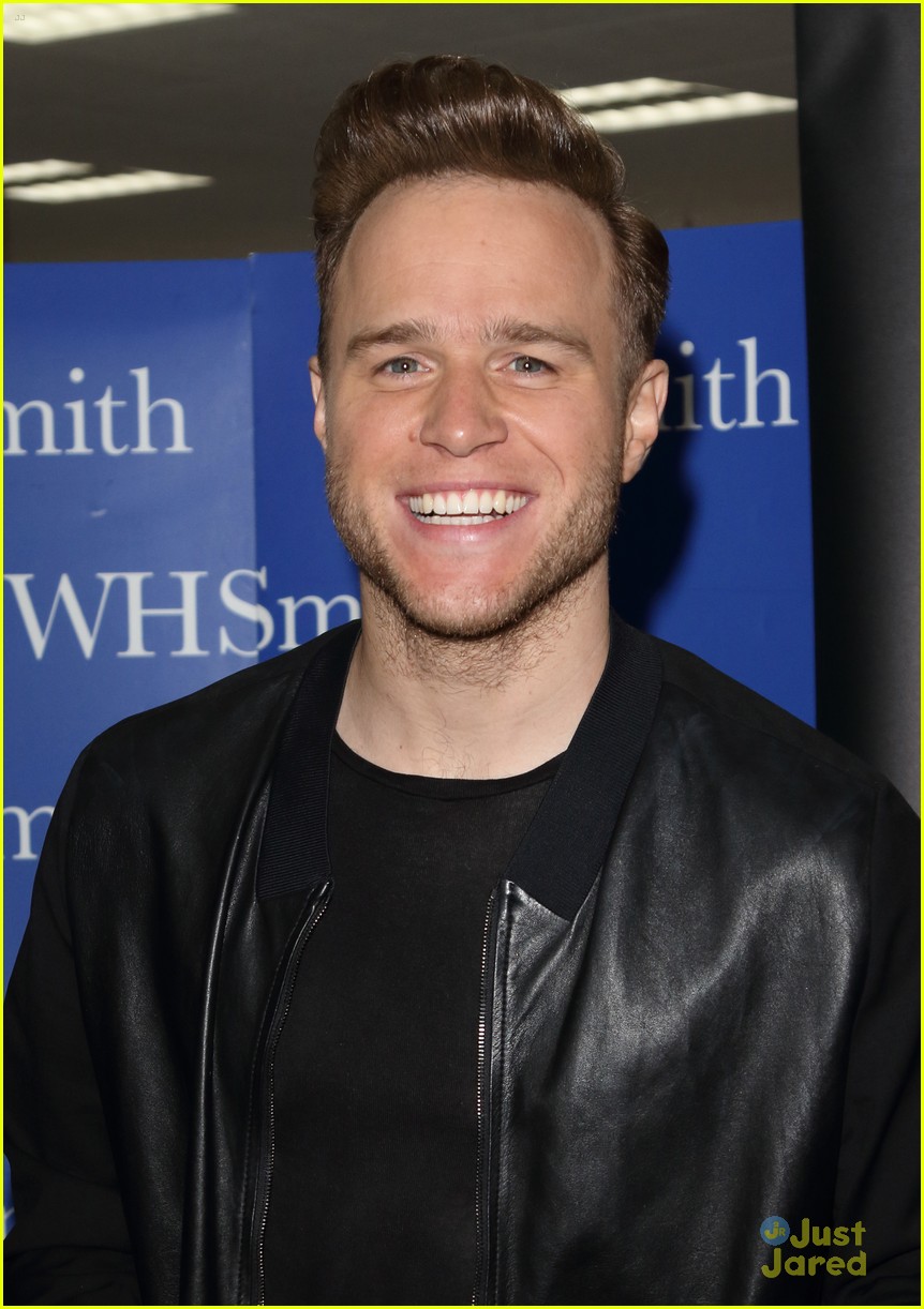 Olly Murs Debuts New Book 'On The Road' After 'Kiss Me' Single Drops ...