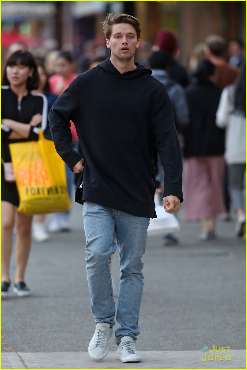 Patrick Schwarzenegger & Bella Thorne Are Matchy, Matchy Before ...