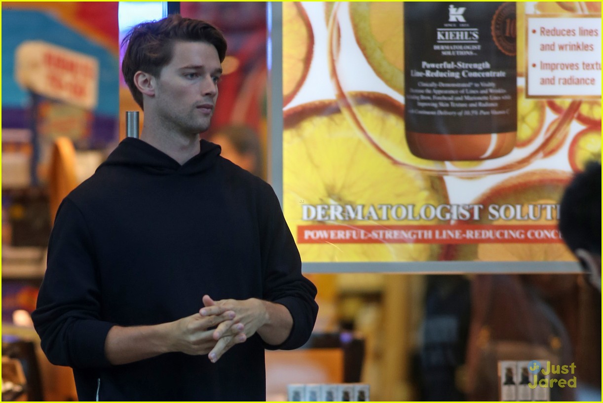 Patrick Schwarzenegger & Bella Thorne Are Matchy, Matchy Before ...