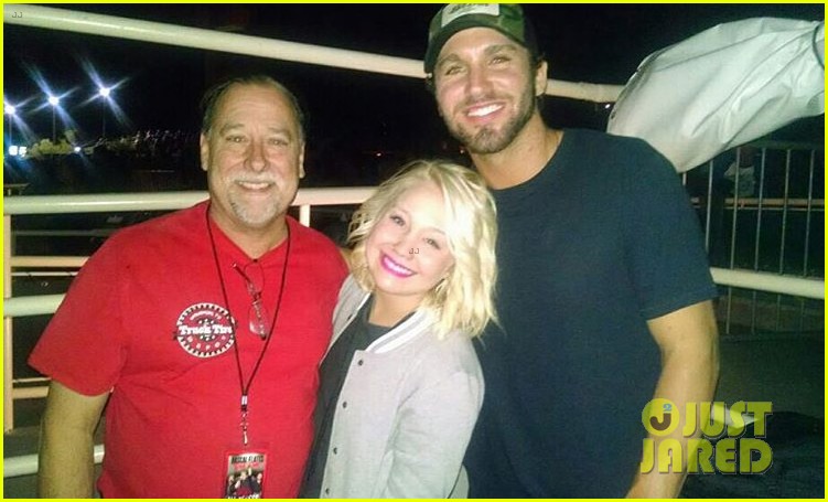Country Singer RaeLynn is Engaged to Boyfriend Joshua Davis! | Photo ...