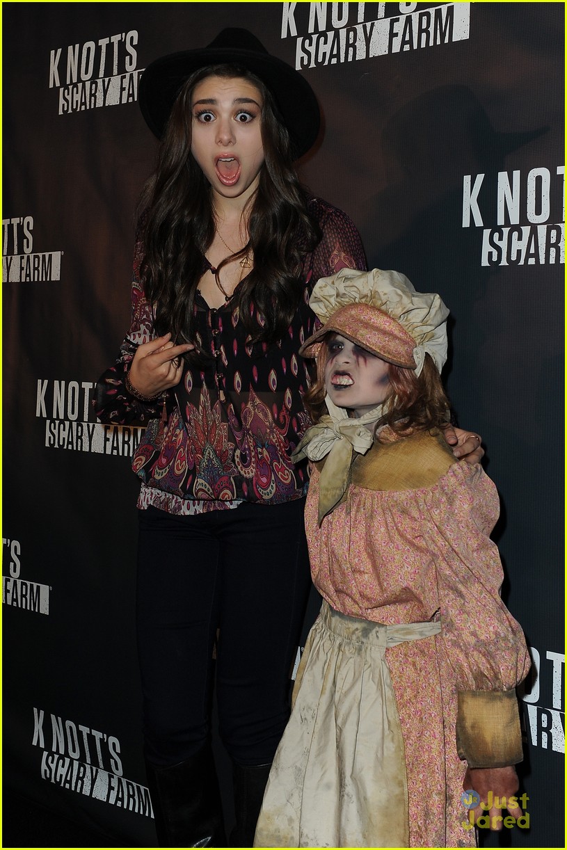 Ryan Newman & Kennedy Slocum Scare Up A Fun Night Out At Knott's Scary ...