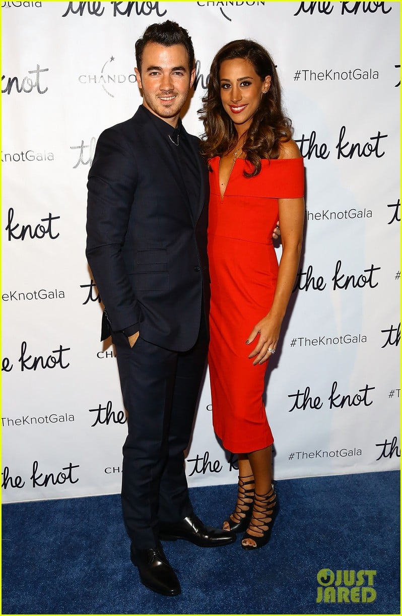 Reign's Torrance Coombs is Now on Snapchat! | Photo 878705 - Photo ...