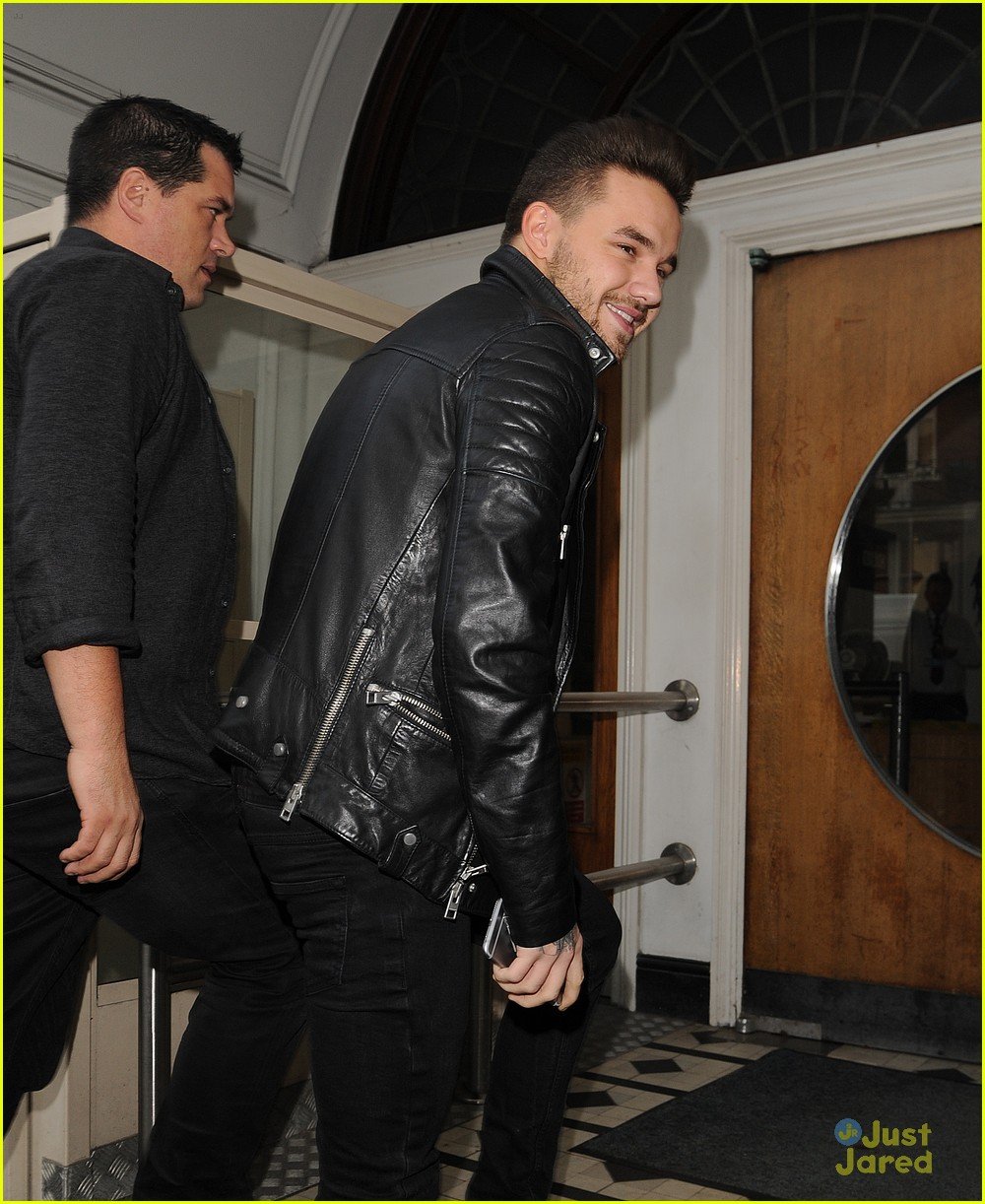 One Direction Gives Stamp Of Approval To Honda Civic In New Commercial ...