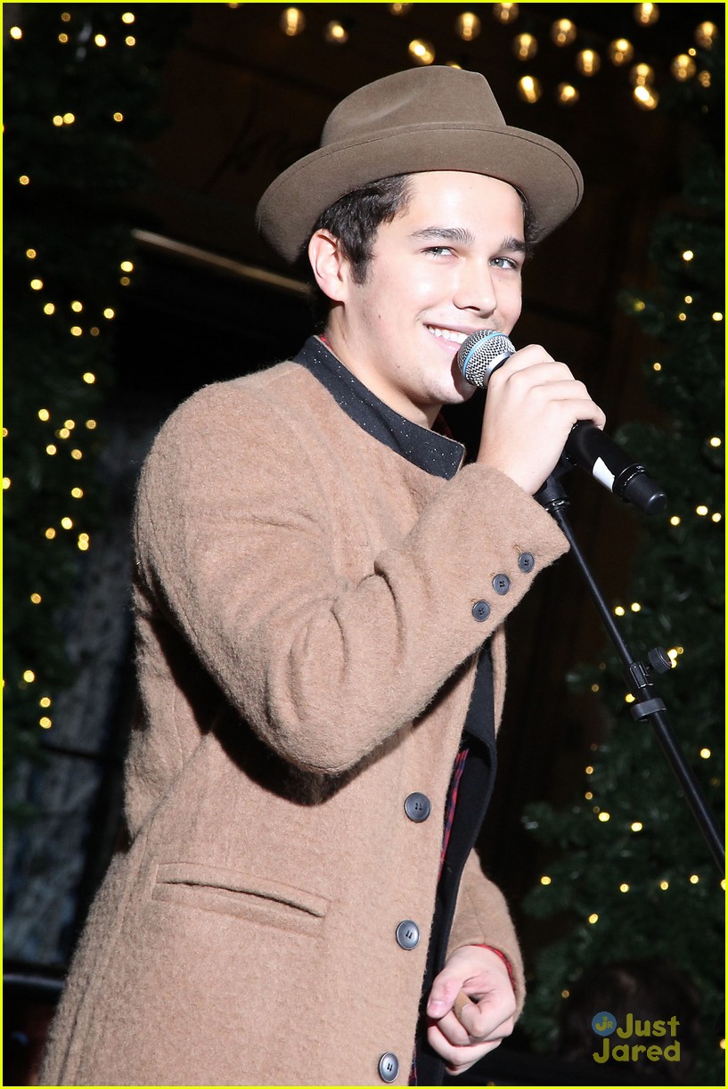 Austin Mahone Performs Surprise Concert At Lord & Taylor! | Photo ...