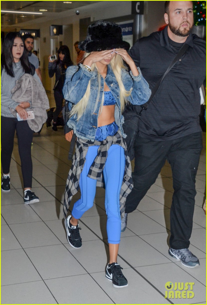 Austin Mahone & Pia Mia Arrive For Sydney's Jason DeRulo Concert ...