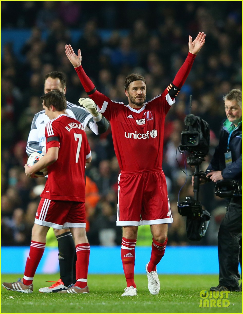 Pictures Of David Beckham Playing Soccer