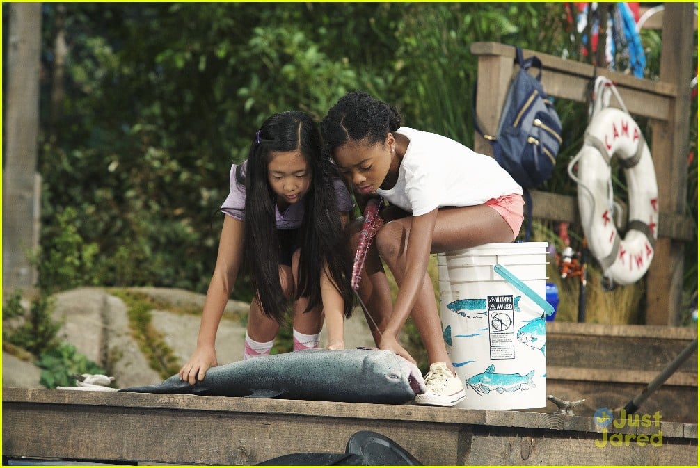 Will Zuri & Tiffany Cheat To Win A Competition on Tonight's 'Bunk'D ...