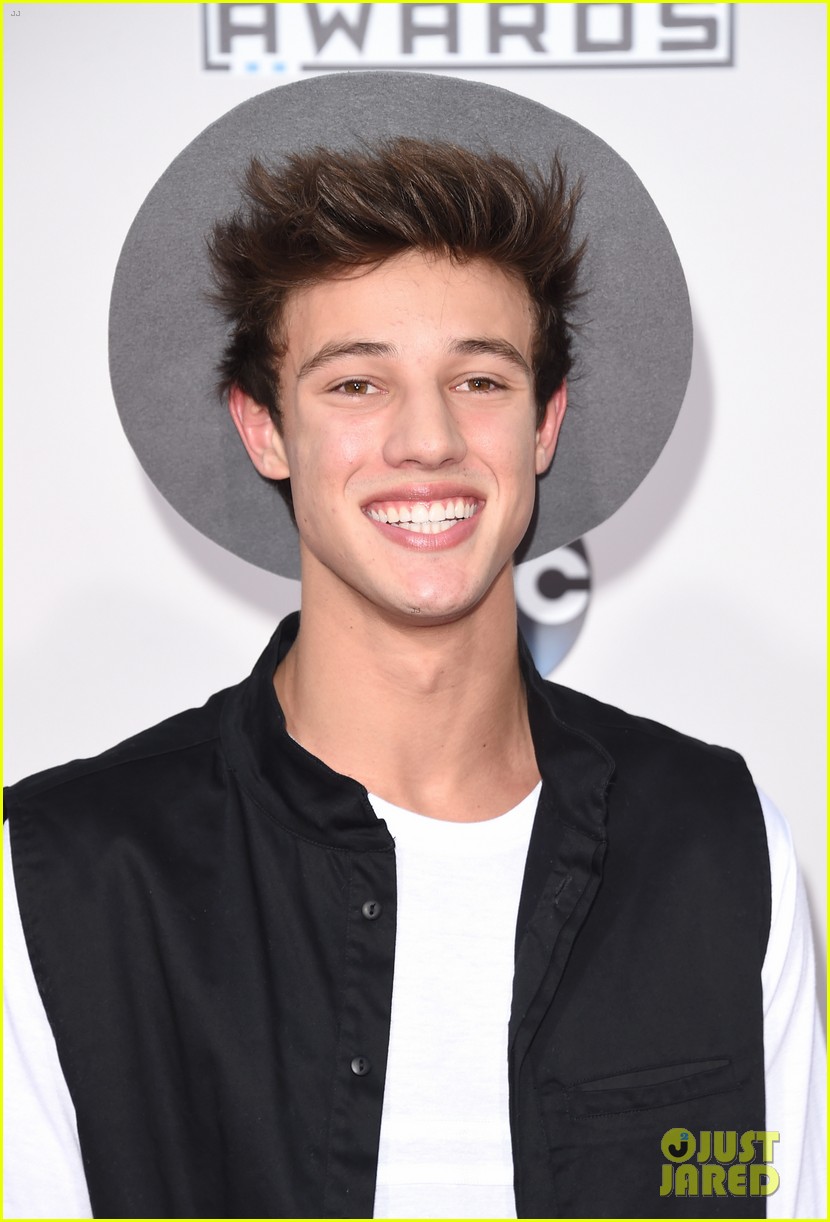 Cameron Dallas & Nash Grier Attend AMAs 2015 With Rebecca Black ...