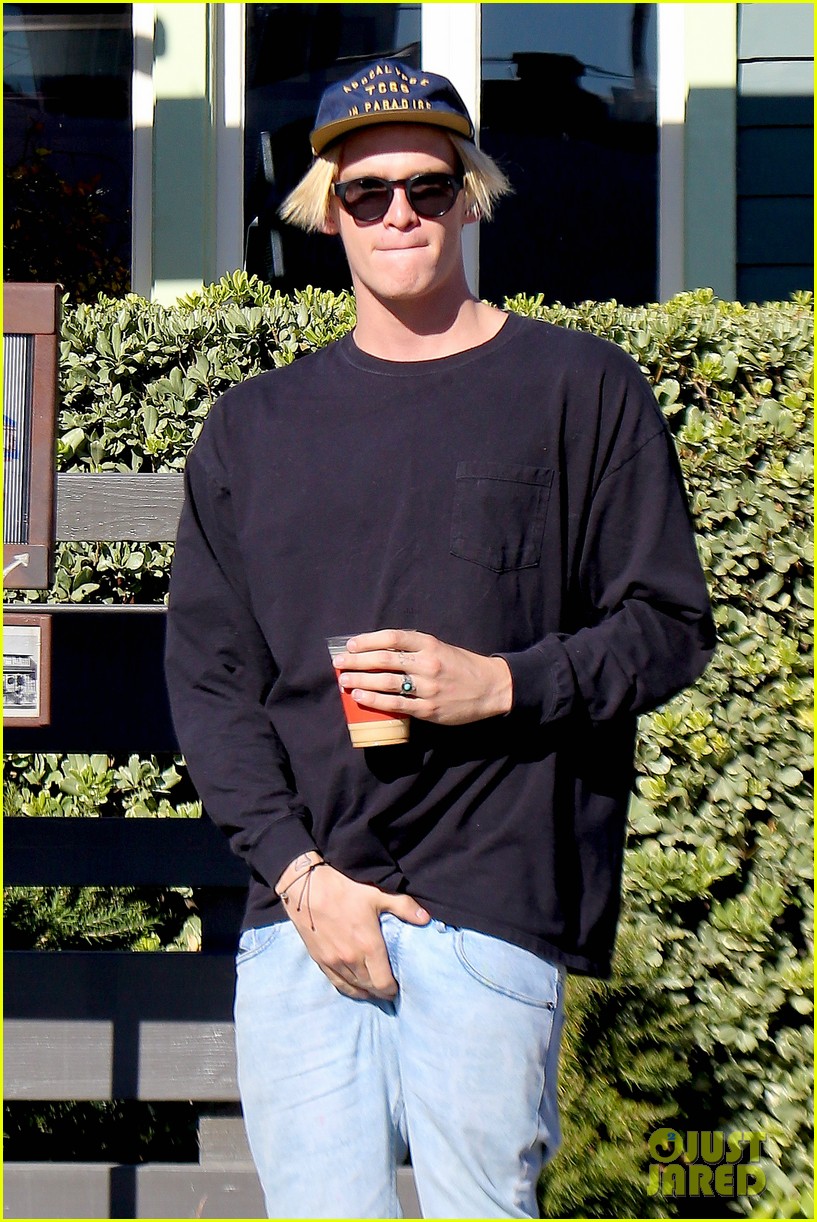 Cody Simpson's Mom Was Supposed to Be on 'Real Housewives' | Photo ...