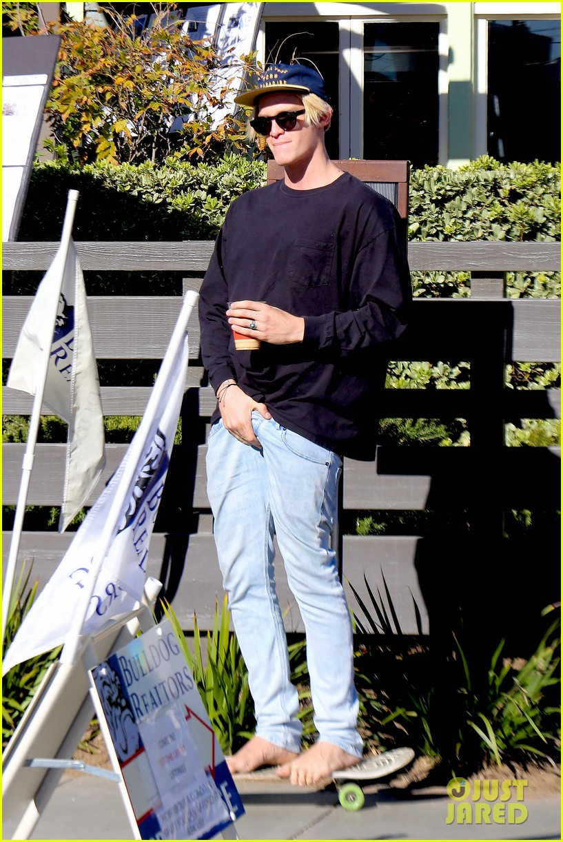 Cody Simpson's Mom Was Supposed to Be on 'Real Housewives' | Photo ...