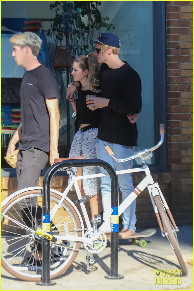 Cody Simpson's Mom Was Supposed to Be on 'Real Housewives' | Photo ...