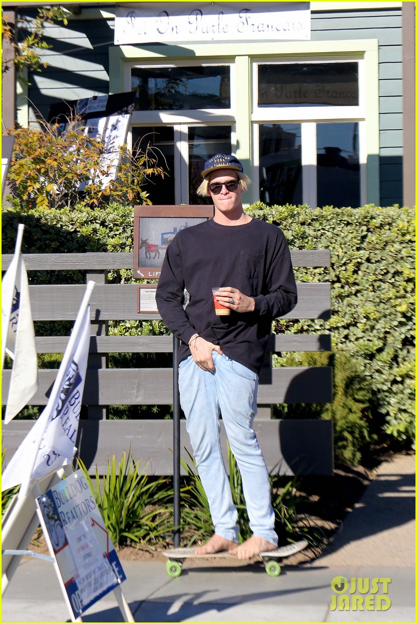 Cody Simpson's Mom Was Supposed to Be on 'Real Housewives' | Photo ...