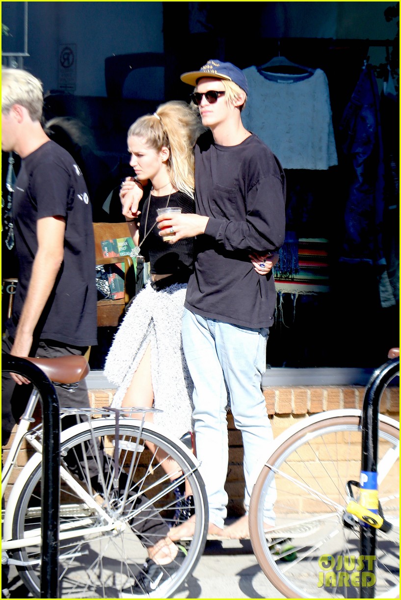 Cody Simpson's Mom Was Supposed to Be on 'Real Housewives' | Photo ...