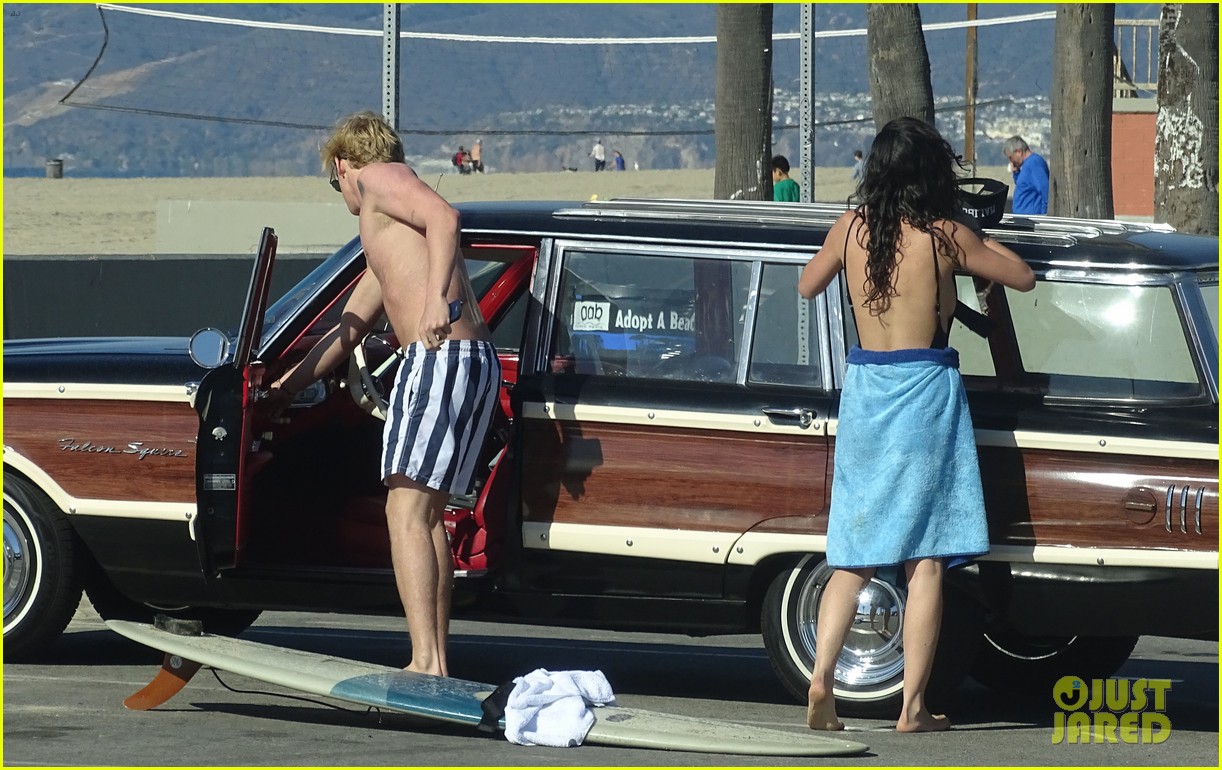 Cody Simpson Shows Off His Muscles & New Ride | Photo 899277 - Photo ...