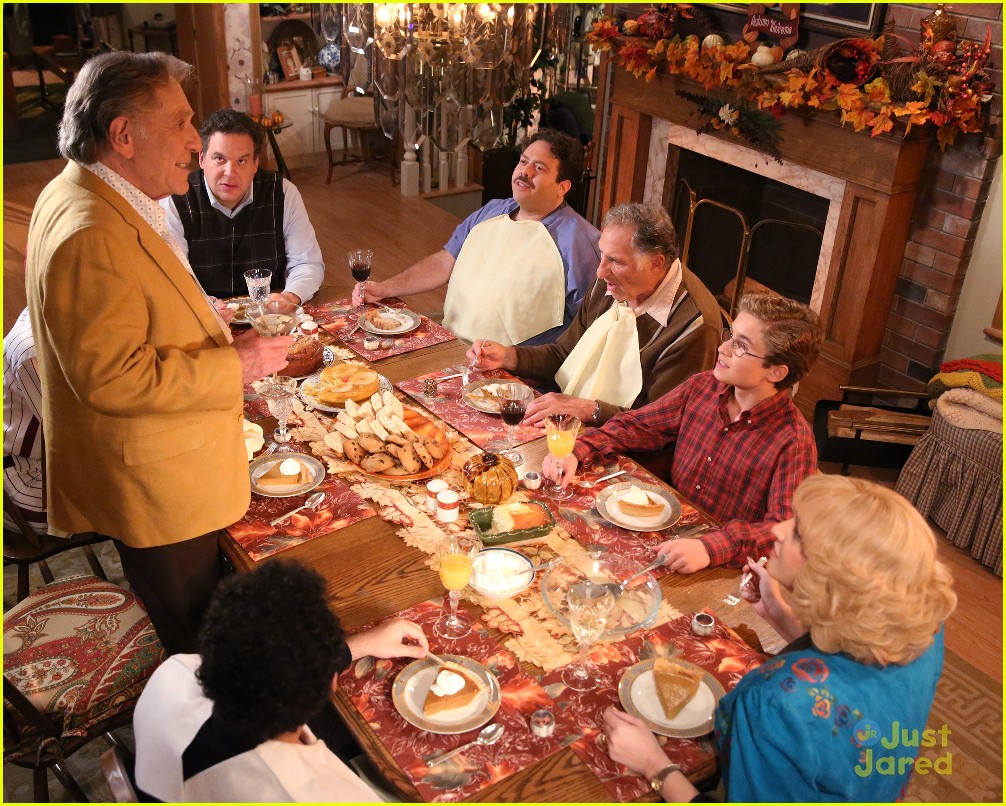 The Goldbergs Celebrate Thanksgiving With Barry Dressing Up As A ...