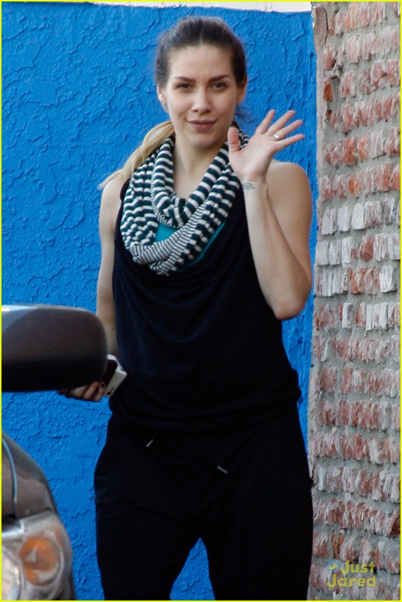 Allison Holker Shows Off Family Halloween Costume | Photo 887676 ...