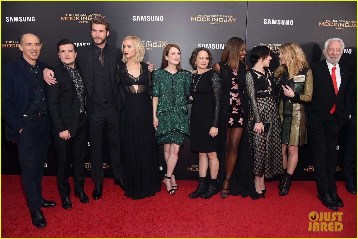 'Hunger Games: Mockingjay - Part 2' Cast Hits the NYC Premiere Red ...