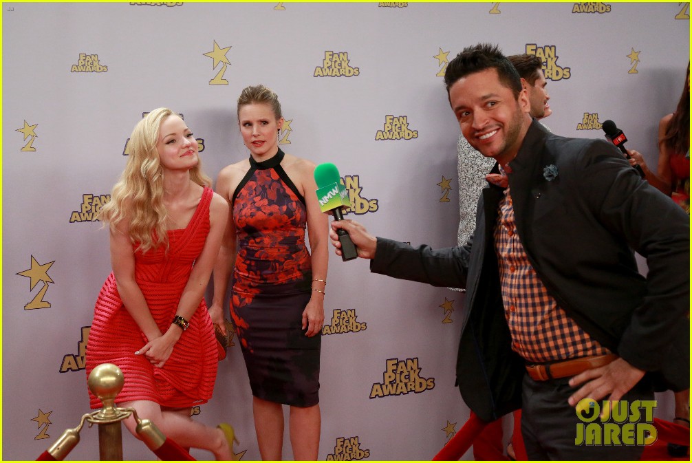 Get a Sneak Peek at Kristen Bell on 'Liv & Maddie'! | Photo 891393 ...