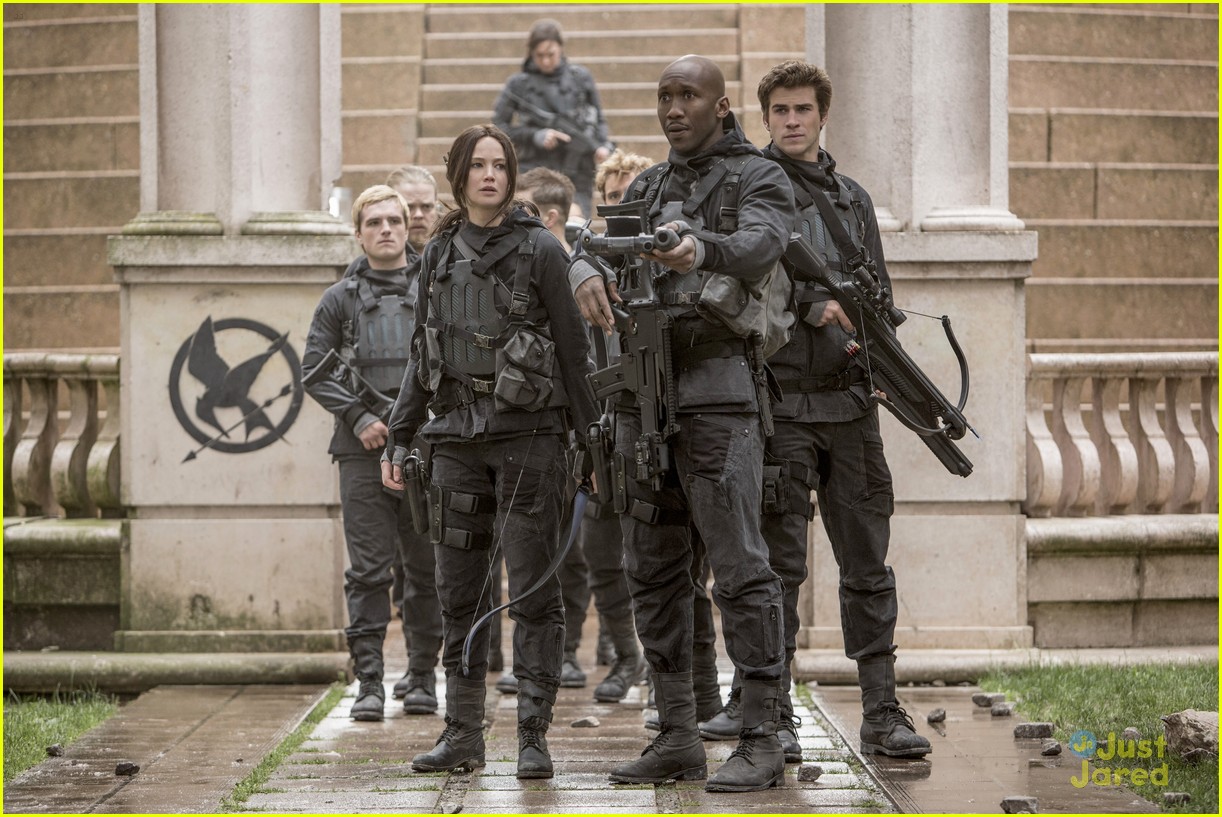 New TV Spots & Stills Released For 'The Hunger Games: Mockingjay - Part ...